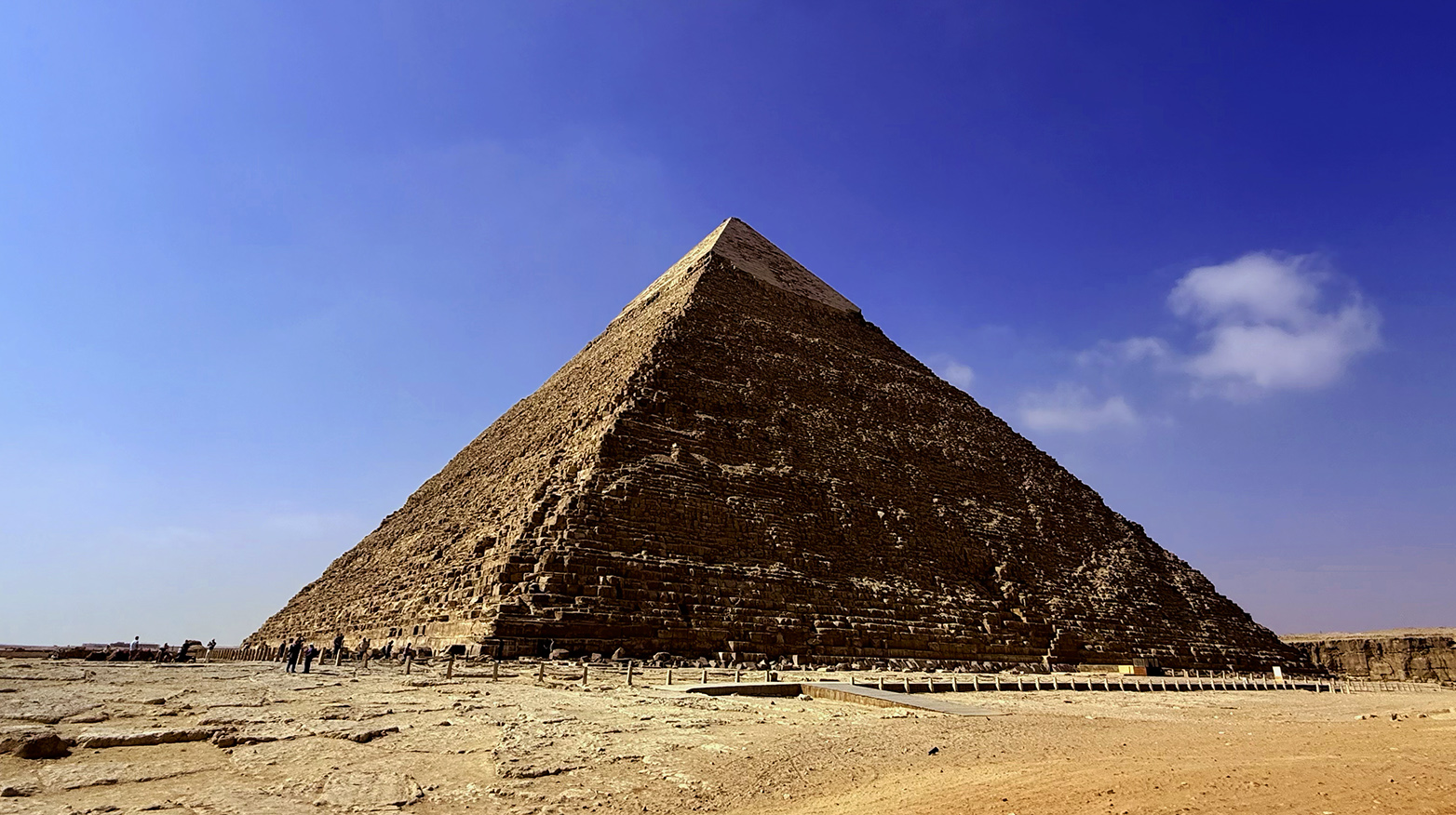 Is There an Ancient City Hidden a Kilometre Beneath the Pyramids of ...